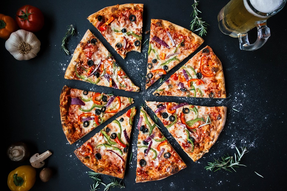 How To Divide 11 Pizzas Between 12 People Equally How To Divide 11 Pizzas Between 12 People Equally