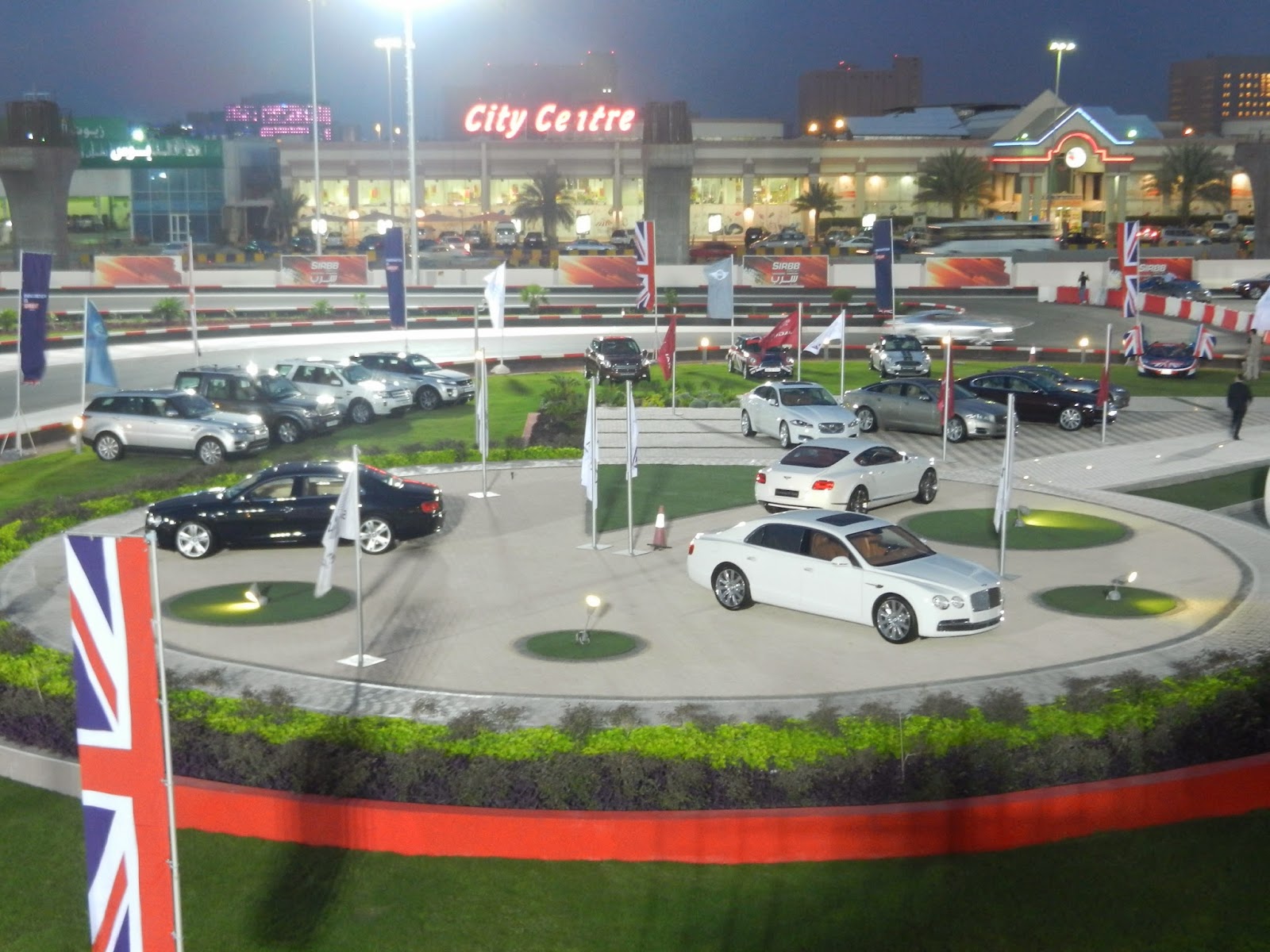 Kuweight 64: GREAT BRITISH AUTOMOTIVE SHOWCASE AT SIRBB CIRCUIT