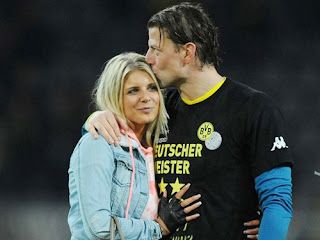 Lo Mejor del Futbol Mundial: Roman Weidenfeller y su Novia Lisa Rossenbach