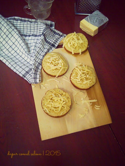 Martabak Bolu Kentang Tabur Keju | Dapur Comel Selma