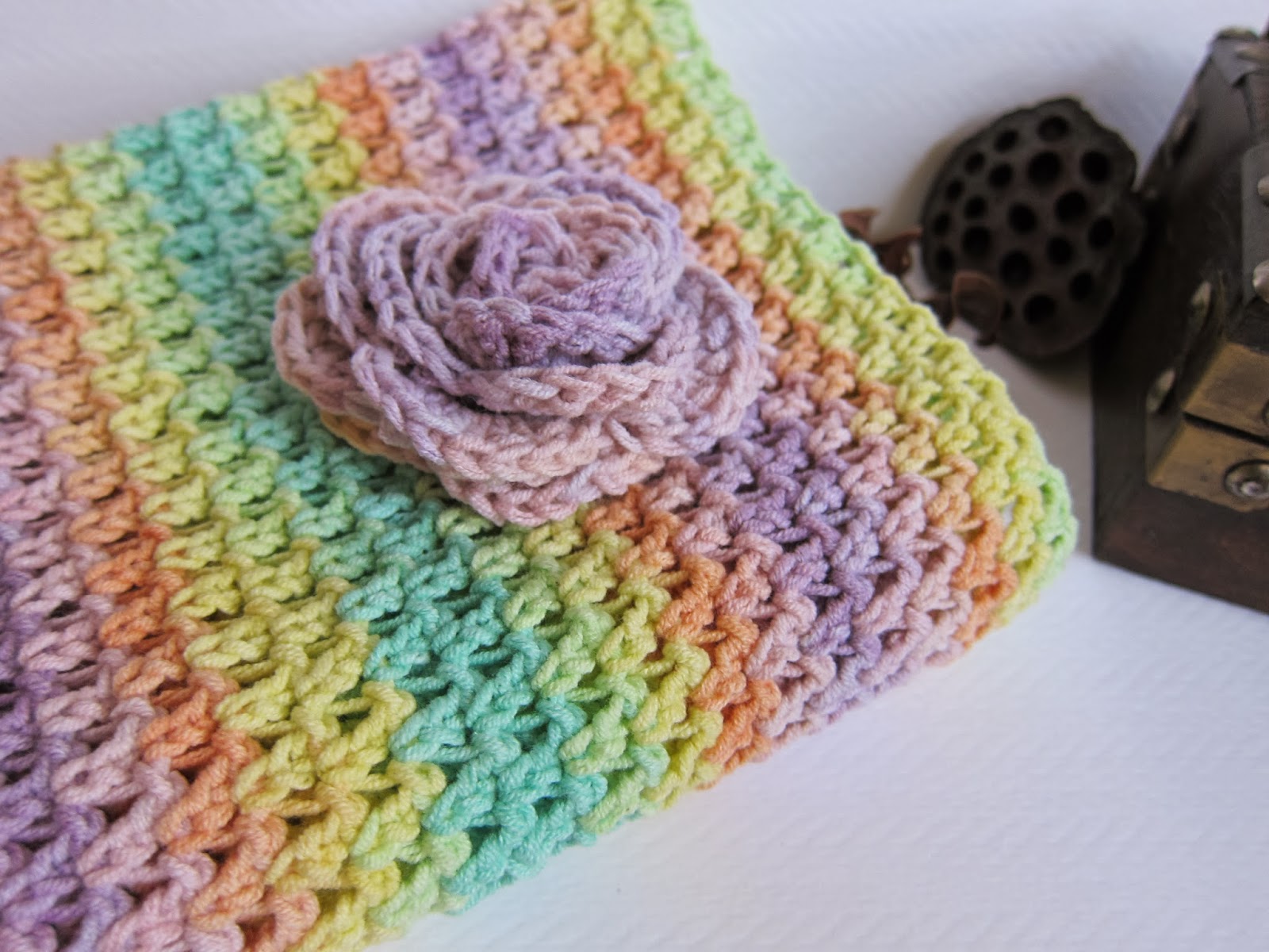 IONELA HANDMADE: NOUTATI CROSETATE!!!