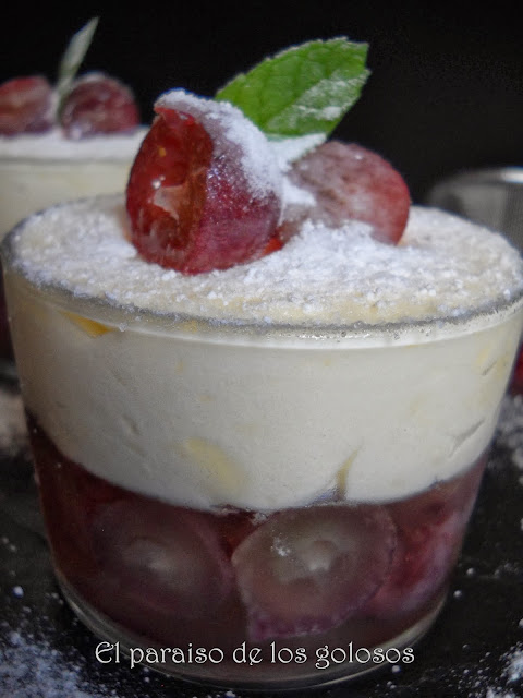 Paraiso: UVAS CON GELATINA DE VINO DULCE