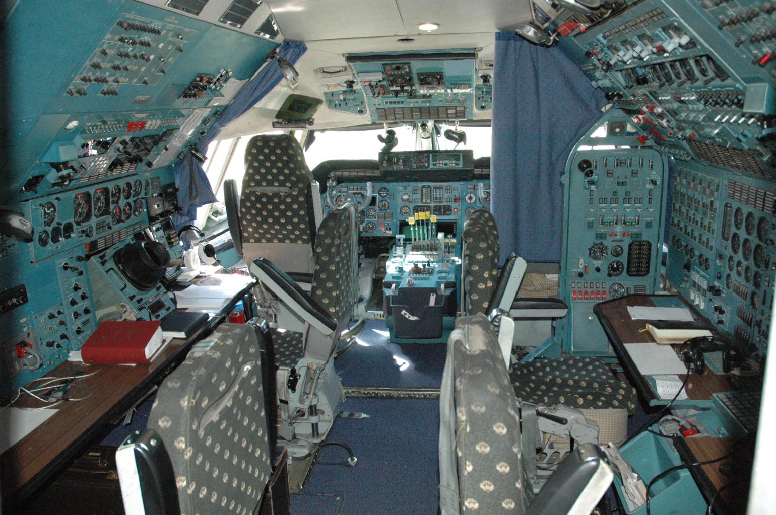 Cool Jet Airlines: Antonov An-225 Mriya Cockpit