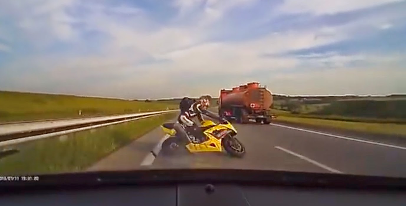 See Best Style: Stupid Motorcycle Rider