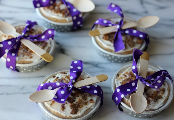 Me and My Pink Mixer: Cinnamon Bun Mini Cakes