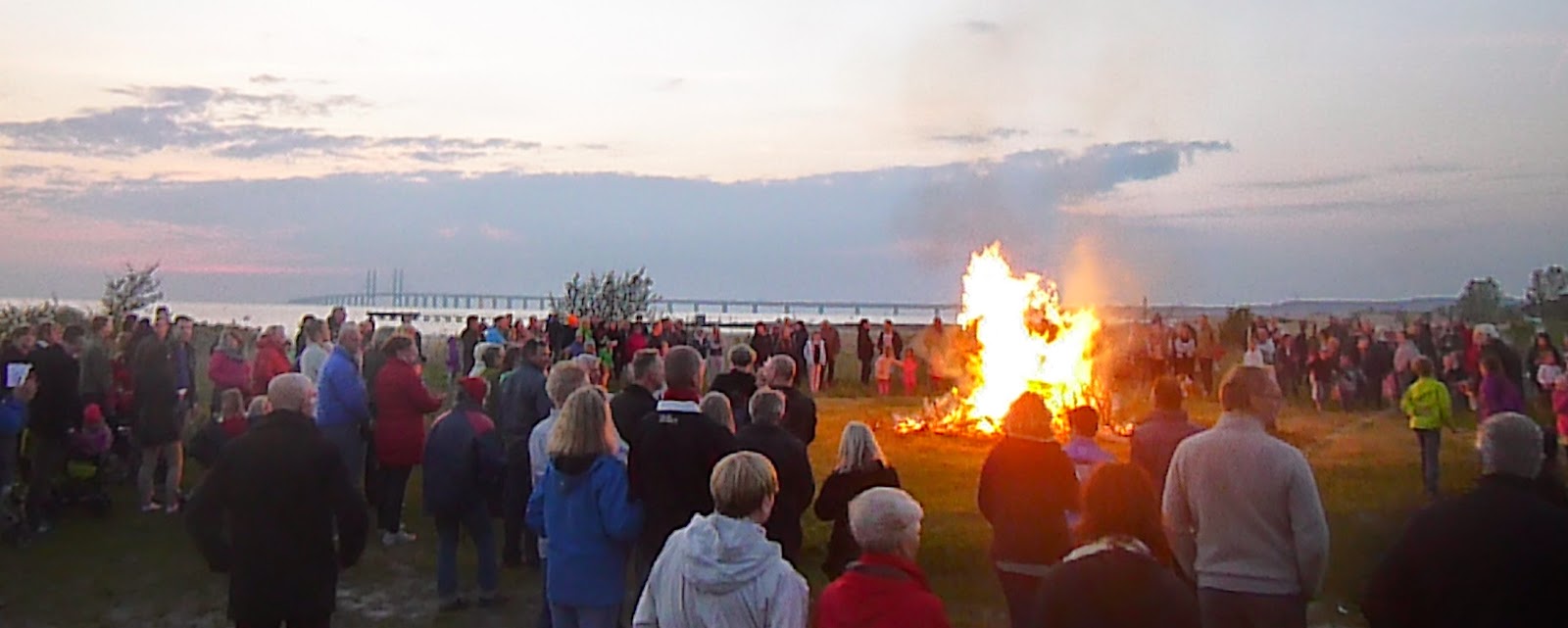 Strandhemliv: Festlig och varm Valborg