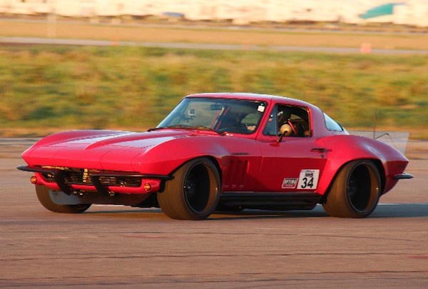 MUSCLE CAR COLLECTION : 1965 Corvette C2 at Fast and Furious 8 Movie Review