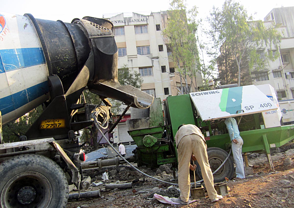 Stock Pictures: Road Construction in India