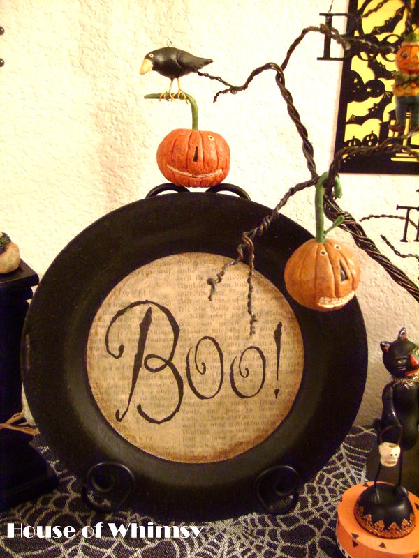 17 Spooky Halloween Book Page Crafts - The Scrap Shoppe