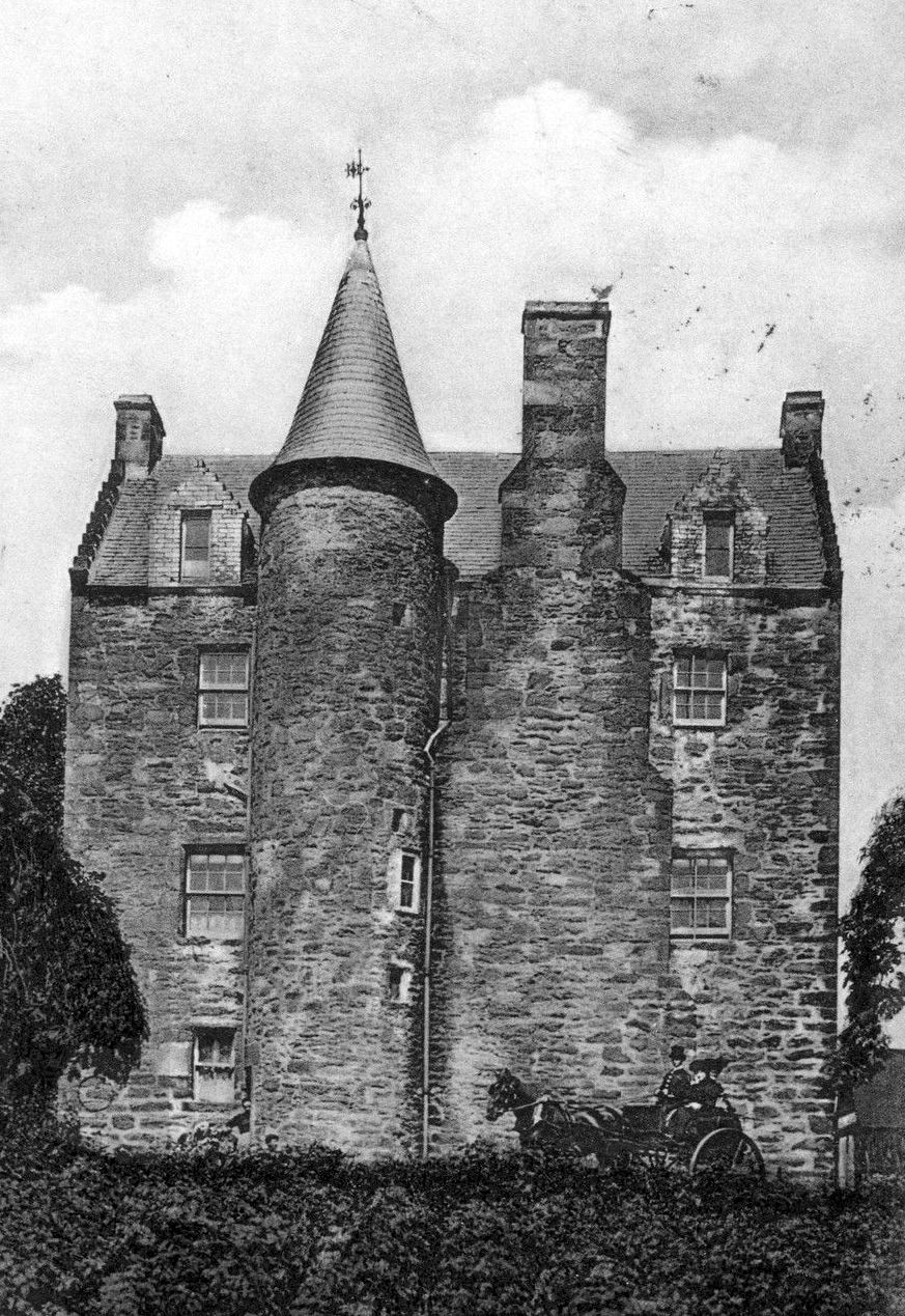 Tour Scotland: Old Photograph Fowlis Castle Scotland