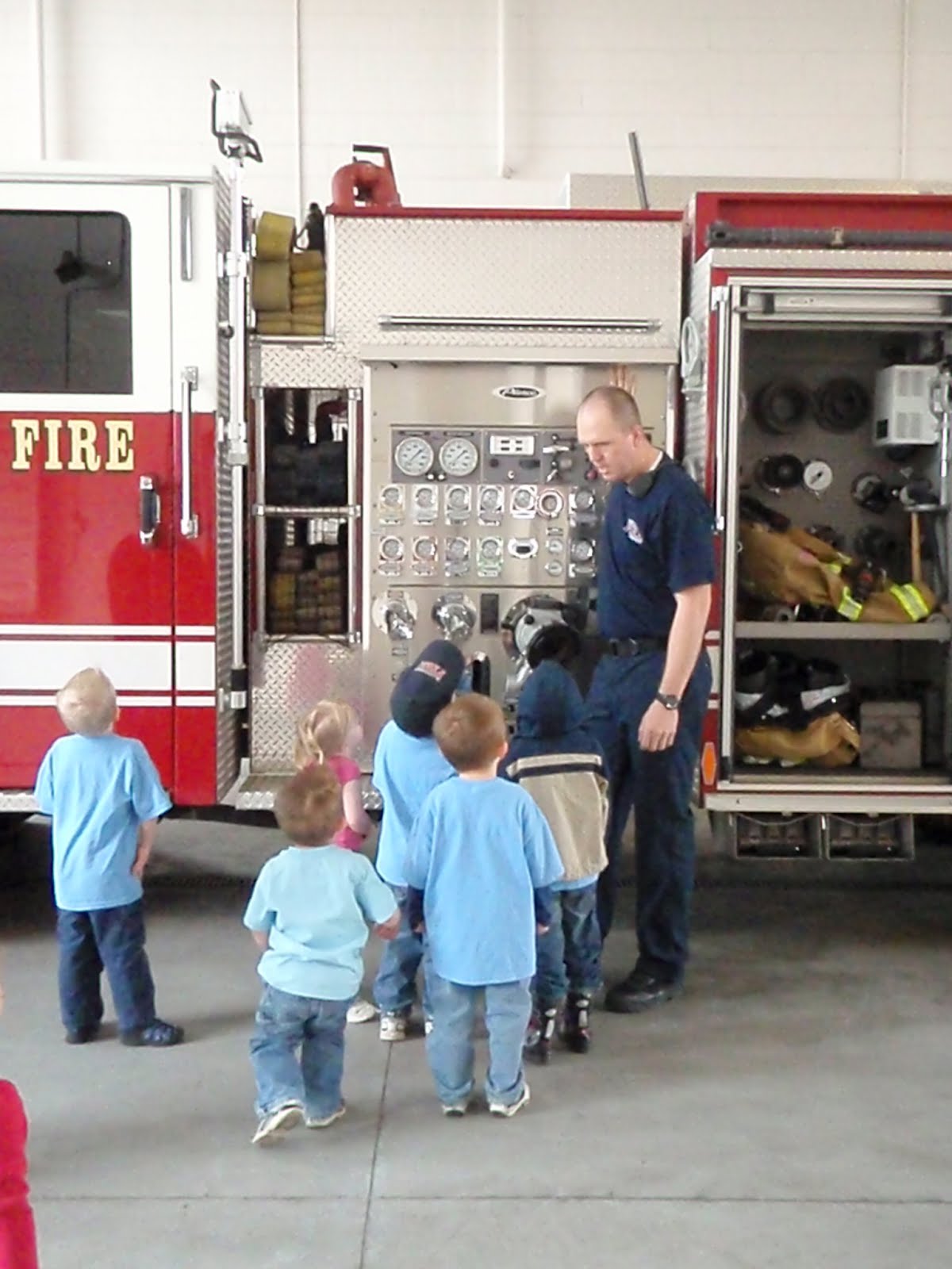Blue Preschool: Fire Station Tour