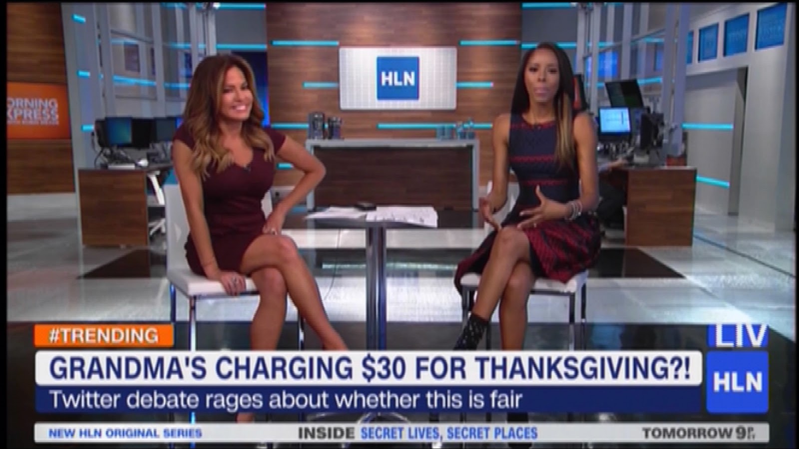 The Babes We Love: Robin Meade - 11/2/17 - SEXY TIGHT BODY