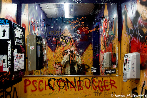 ARTES VISUALES: LATRINALIA