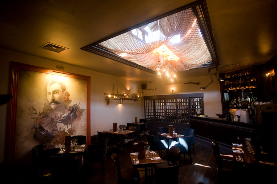 THE GASLIGHT GRILL OPENS... - London On The Inside