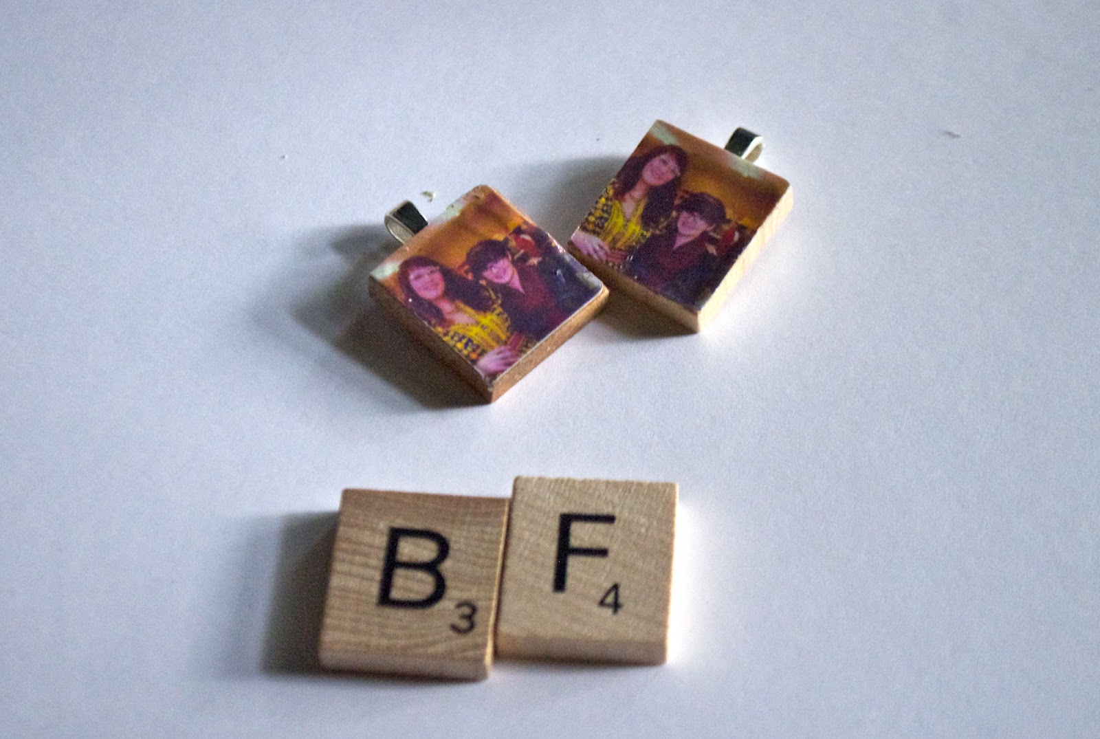 This Little Blog of Mine....: Scrabble Tiles: 4 Cool Ideas
