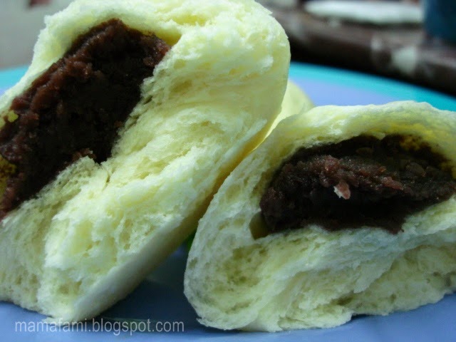 MamaFaMi's Spice n Splendour: Red Bean Pau