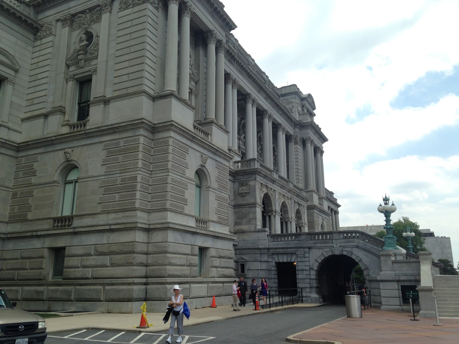 CombatCritic's Wall of Fame: Washington DC: The Largest Library ...