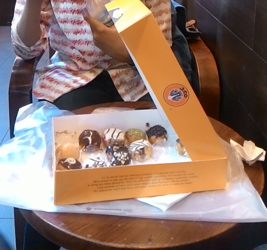 Pengalaman dan Harga Donut Jco JPop alias Jco mini