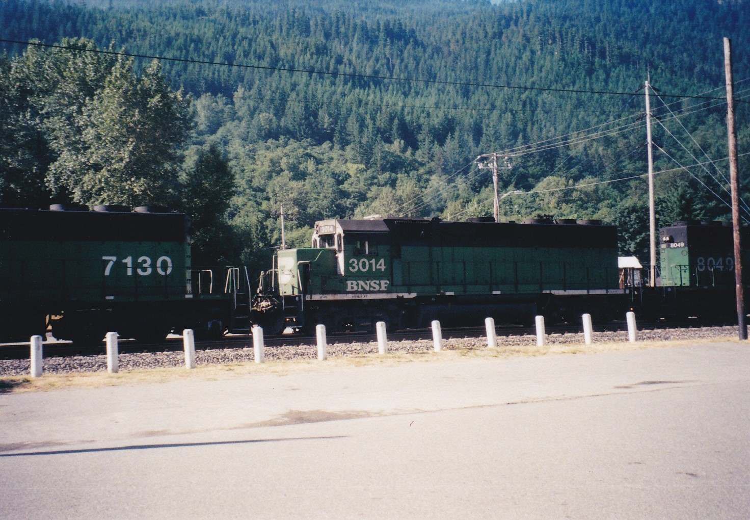 TrainPages: Trains on Stevens Pass in July 2000