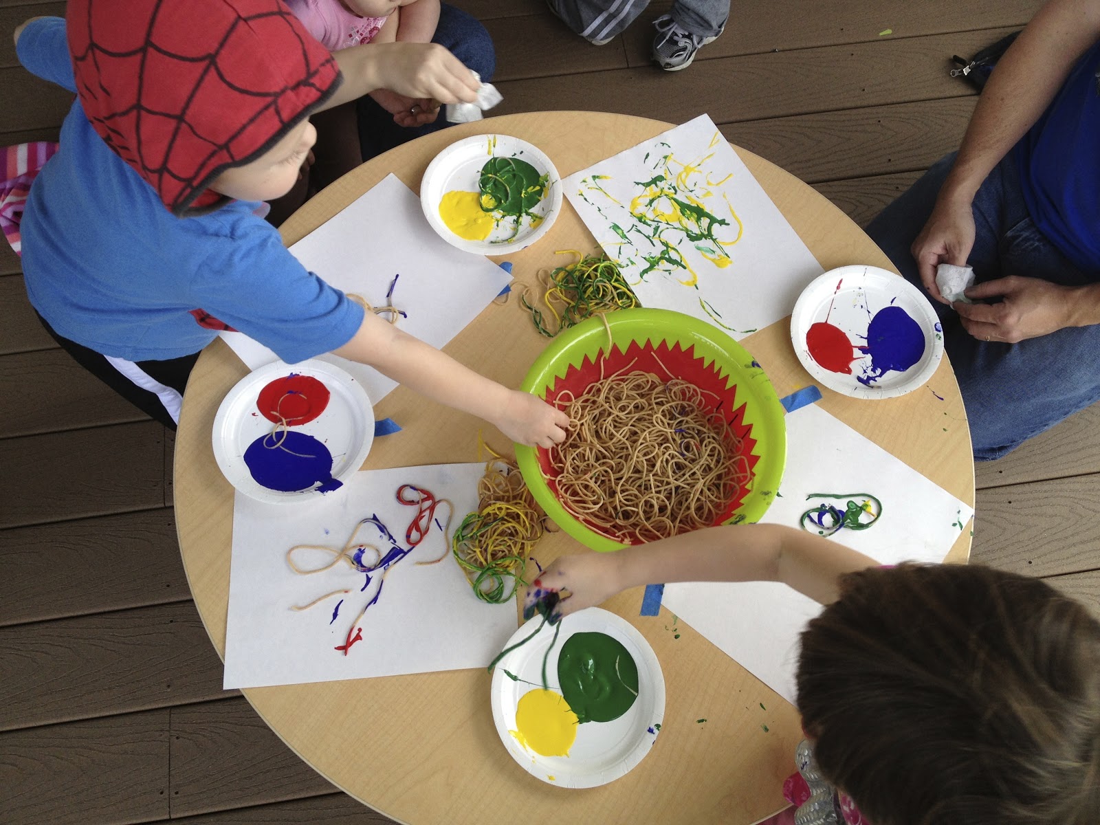 Zayit and Ziva: Spaghetti Painting