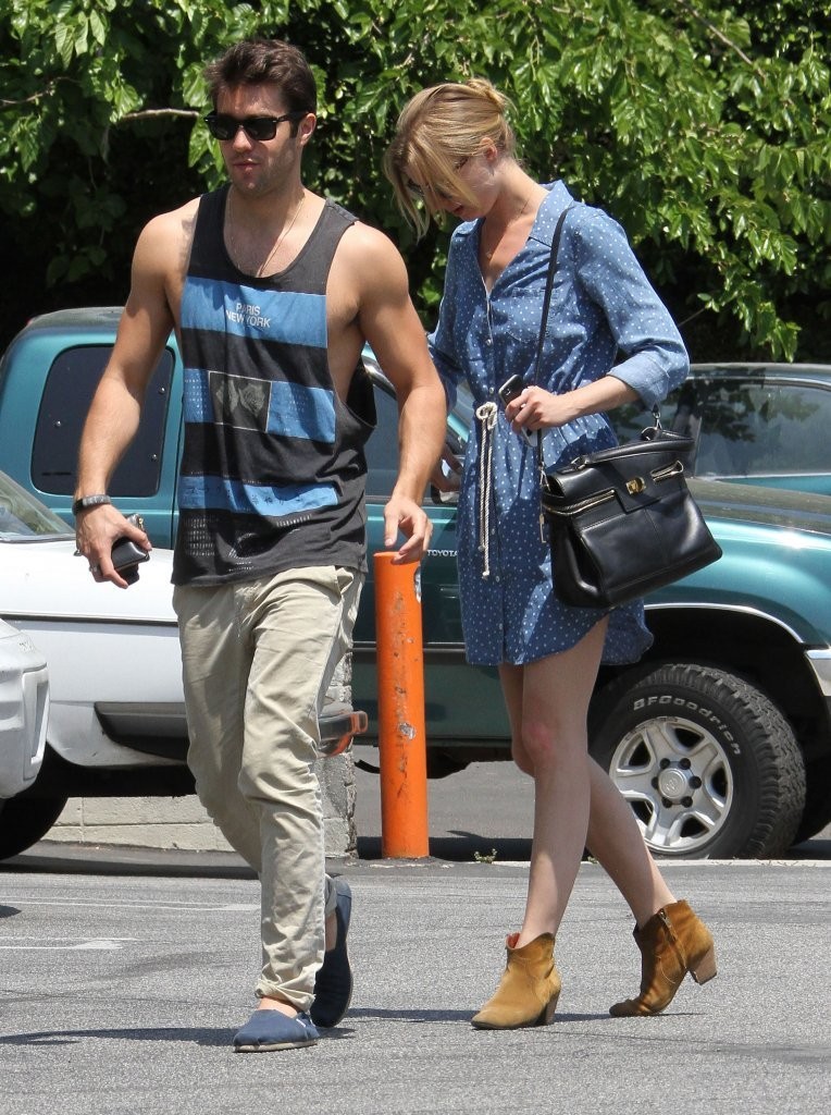 VJBrendan.com: Out & About: Joshua Bowman In Hollywood, California