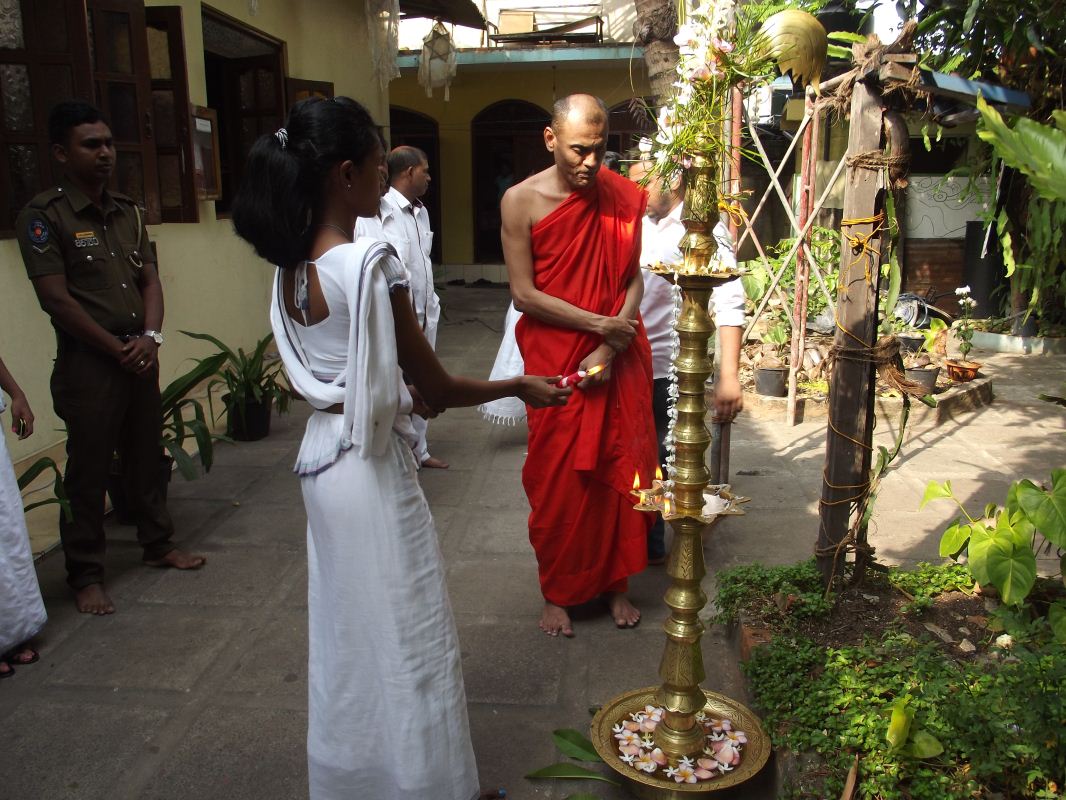 Sri Sambuddhaloka daham pasala - සම්බුද්ධාලෝක දහම් පාසල: අප ...