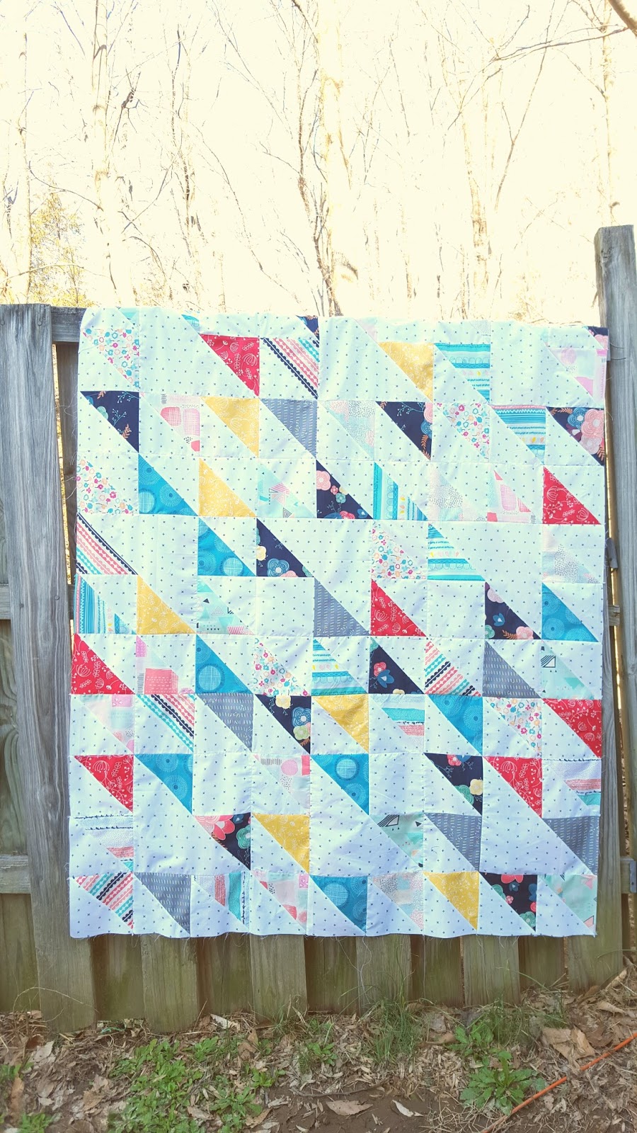Quilt Story: Blithe Quilt with Fat Quarter Shop and Art Gallery Fabrics!