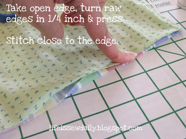 Life is {Sew} Daily: Crayon Folio OR Roll {tutorial}