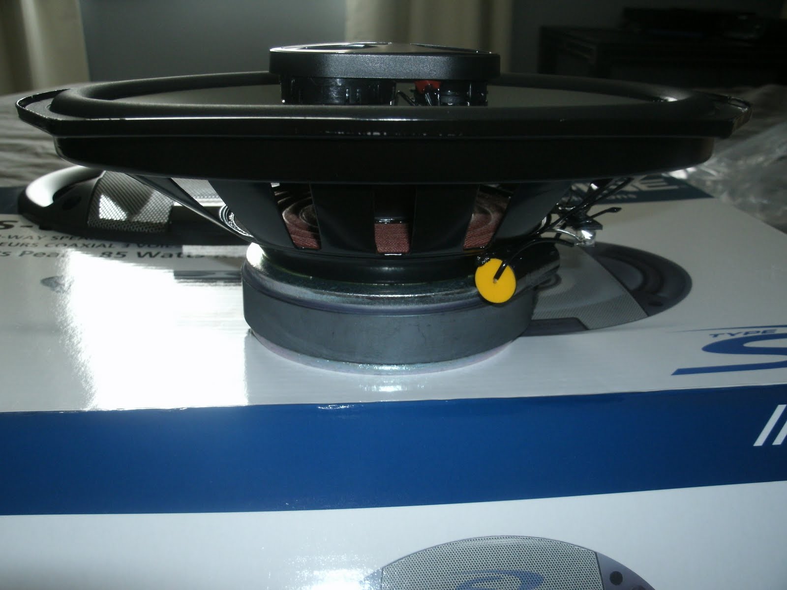 Domobomb's 1979 Camaro Z28: Alpine SPS-609 Speakers - Unboxed