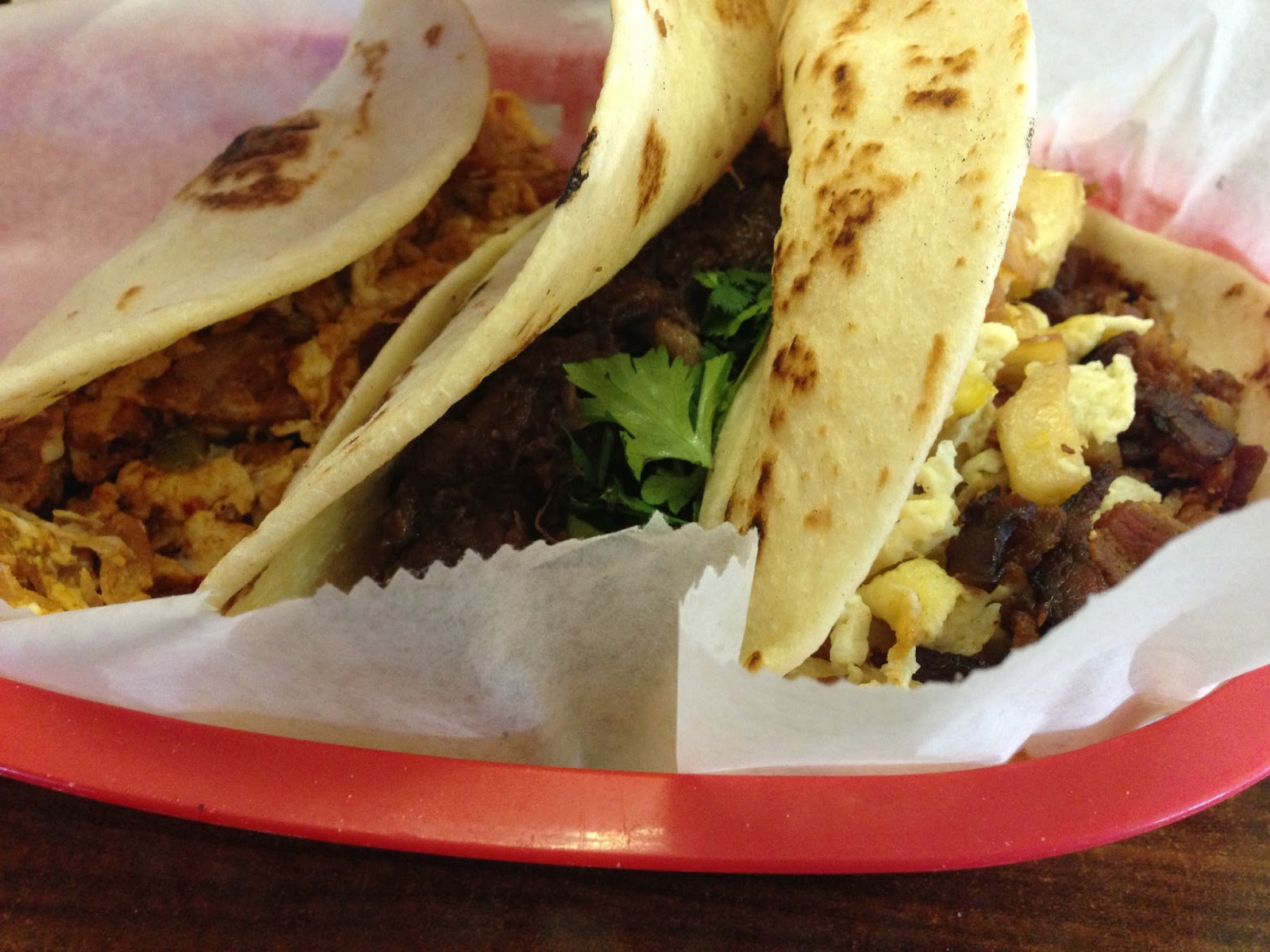 Bite and Booze: Amazing Freakin' Tacos: Bob's Taco Station