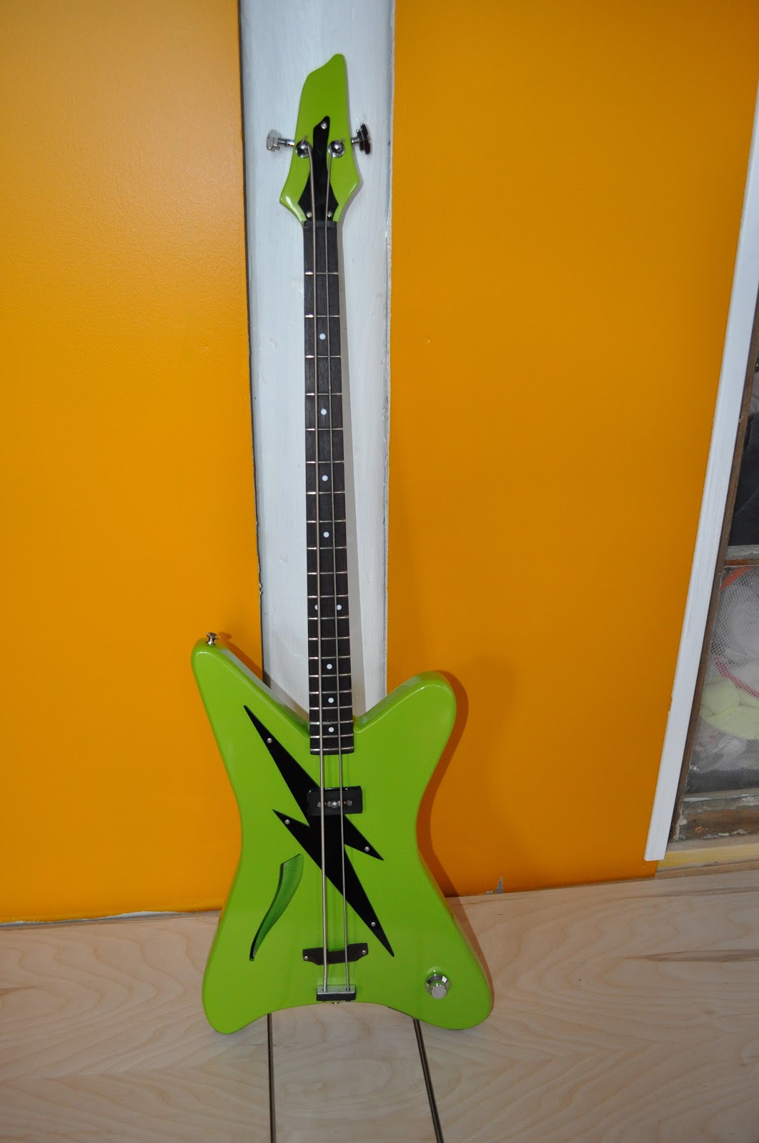 The Guitar Garage: 2 String Shortscale Microbass: Custom built kid's bass