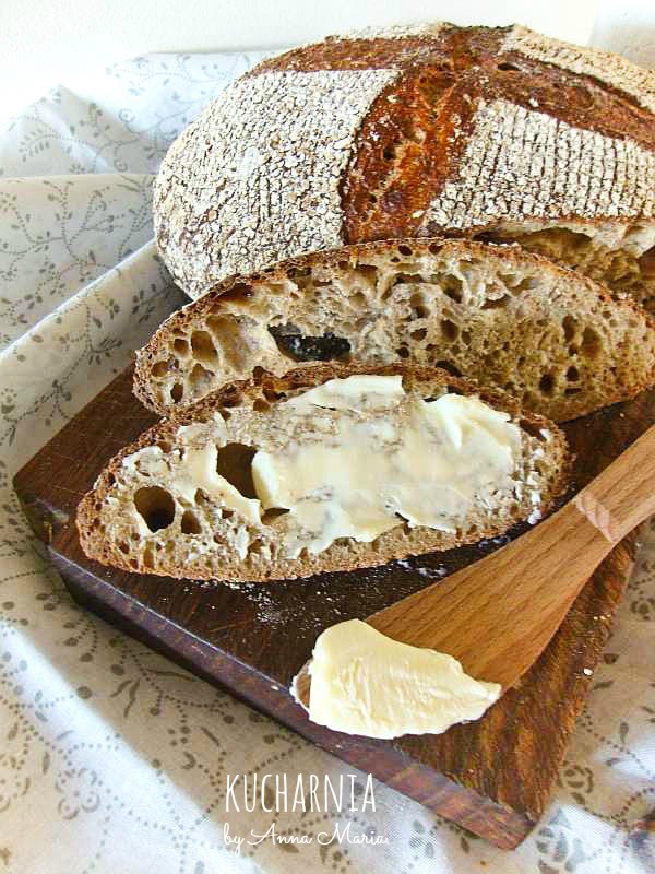 KUCHARNIA: Chleb polski. I historia zakwasu.