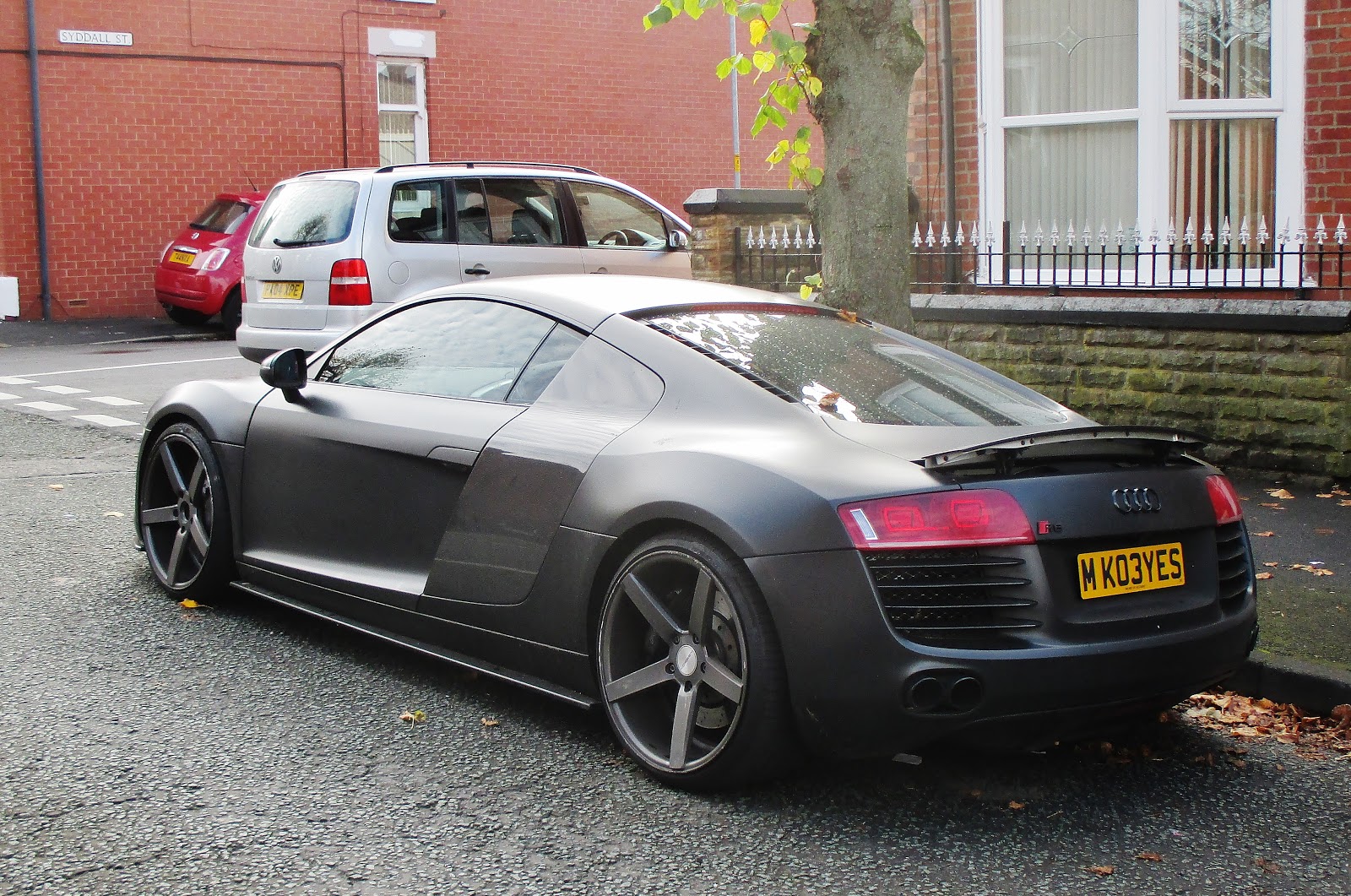 Ferraris and Other Things: Audi R8