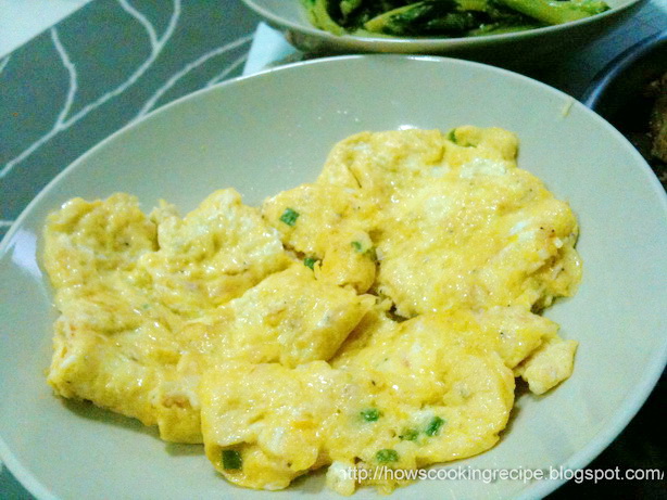 Hows Cooking Recipe: Cincalok Fried Eggs