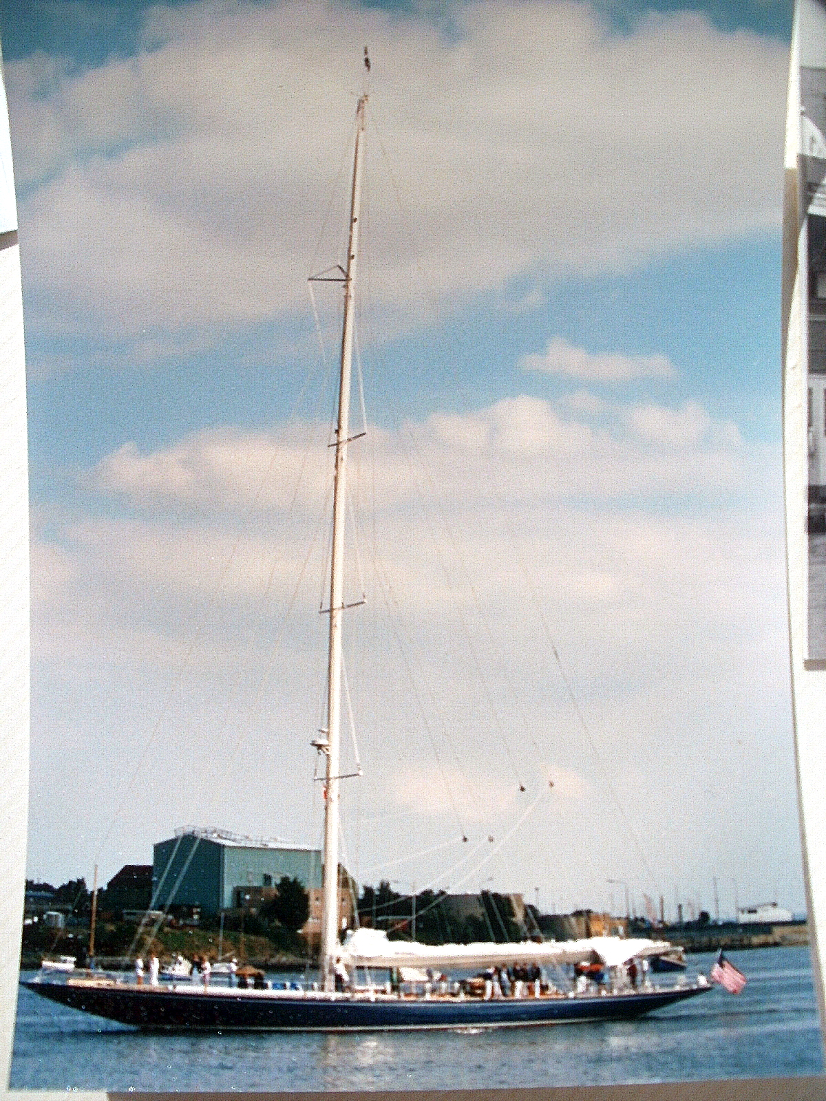 Shockwave40: Endeavour - J Class Yacht - Pictured 1980's - Ocean ...