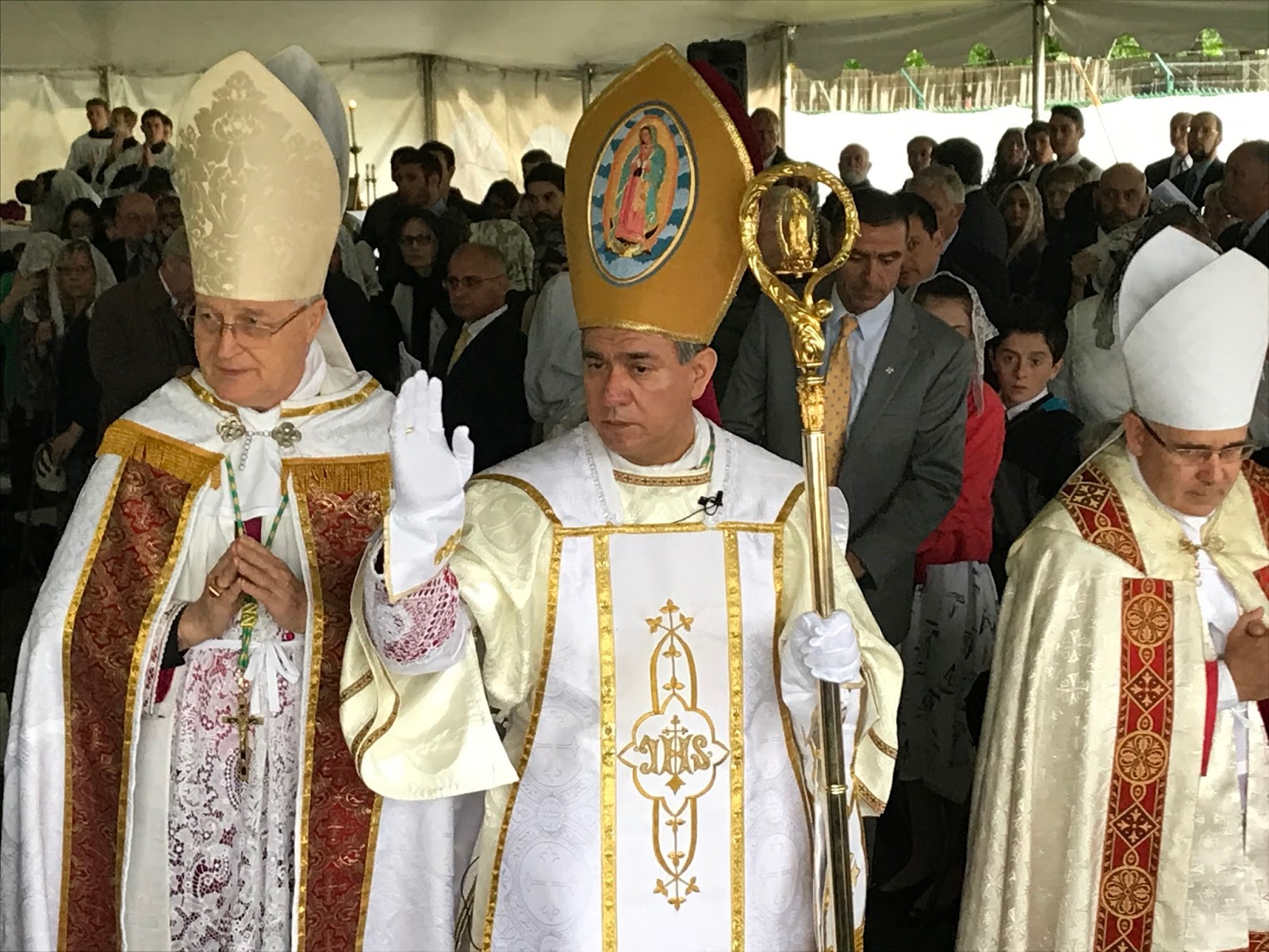 Escravas de Maria: Viva! Para sempre a Santa Tradição da Santa Igreja ...