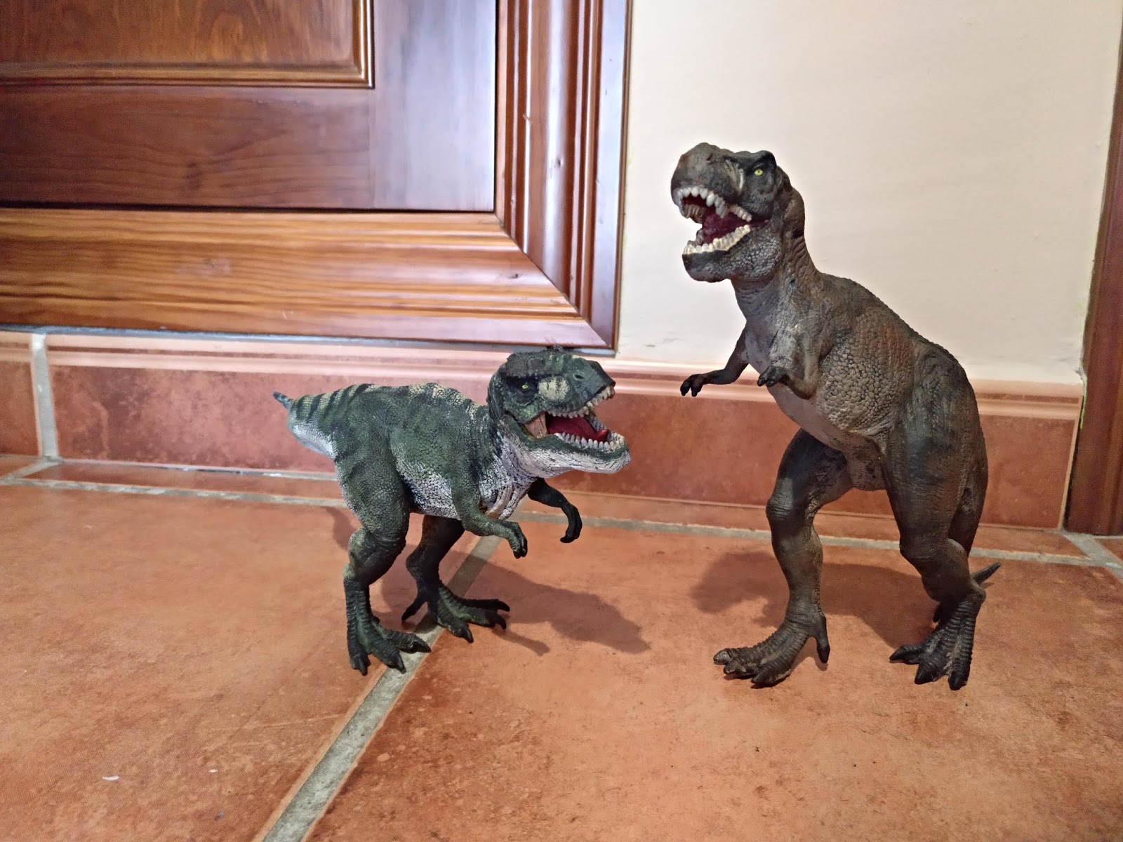 El Blog de Bahia: Repaint: T-Rex hembra "Doe" (The Lost World, Shcleich ...
