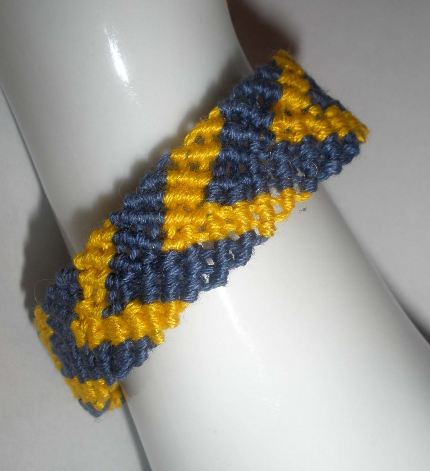 Artesania,Ropa y Complementos: Pulseras de LANA