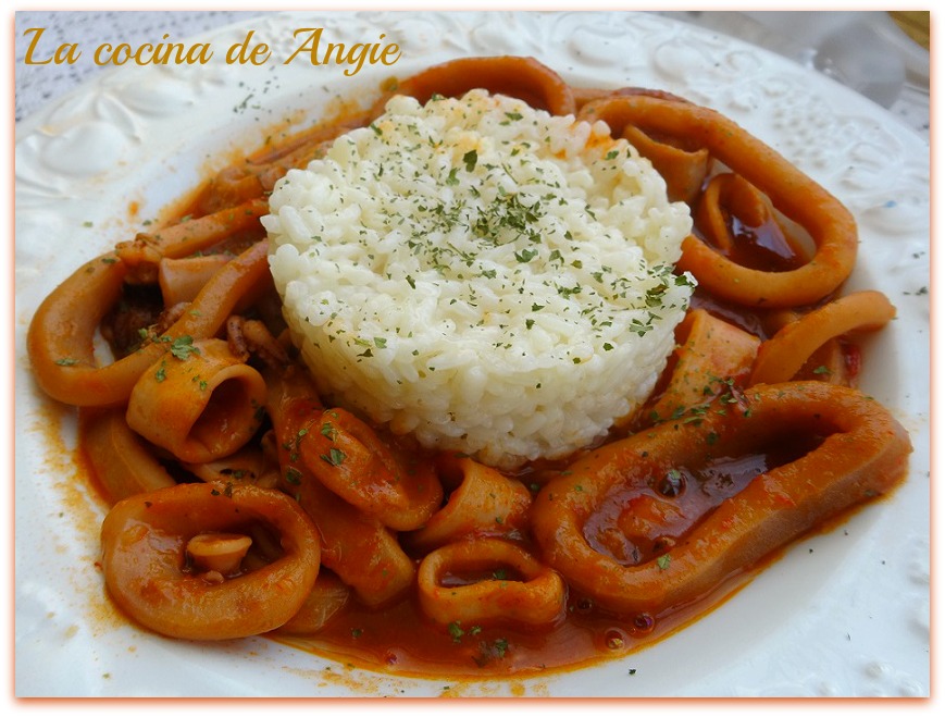 La cocina de Angie: CALAMARES CON SALSA (Olla GM)
