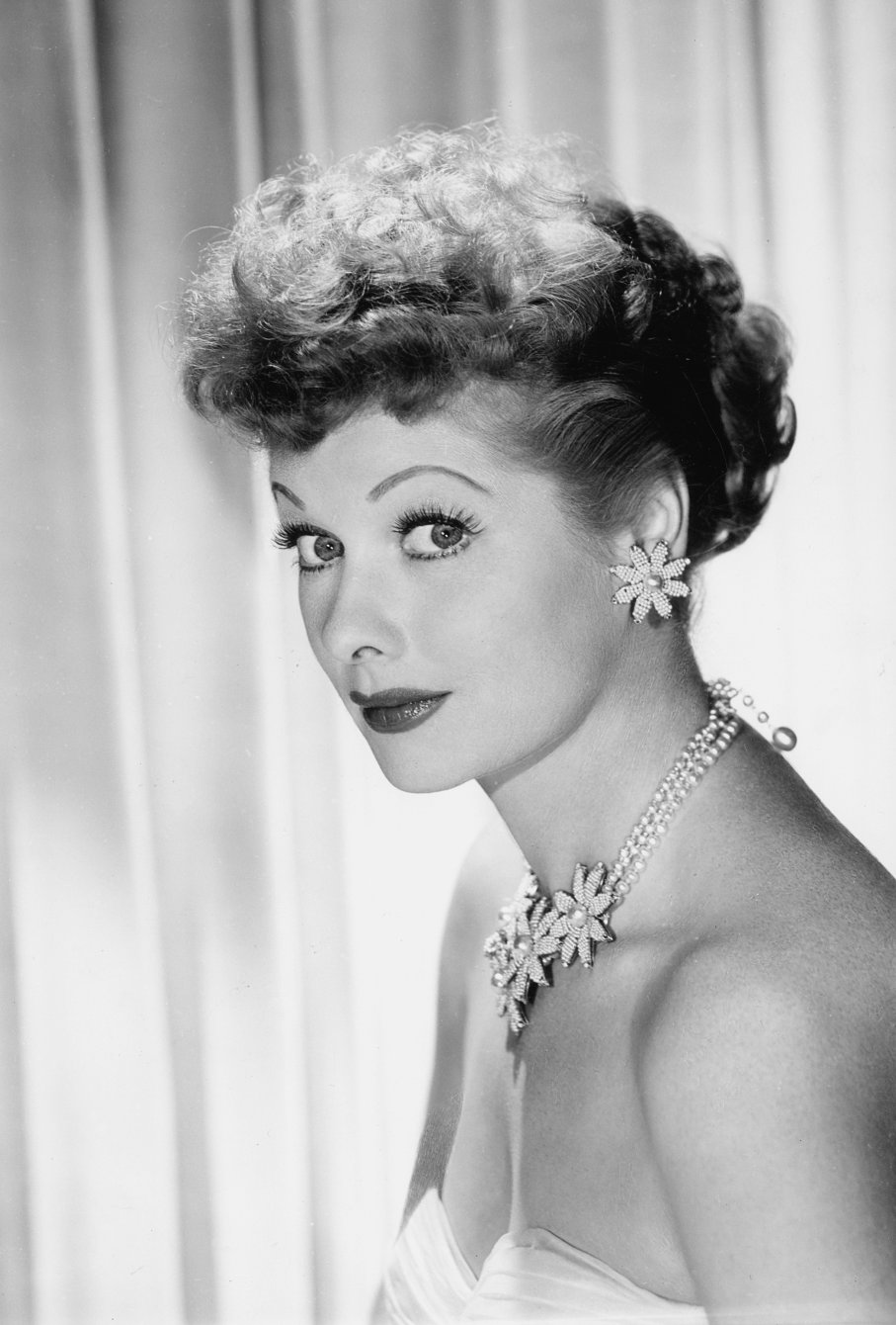 Lucille Ball Family, Contact-number, Affairs, Friends, Latest Updates ...