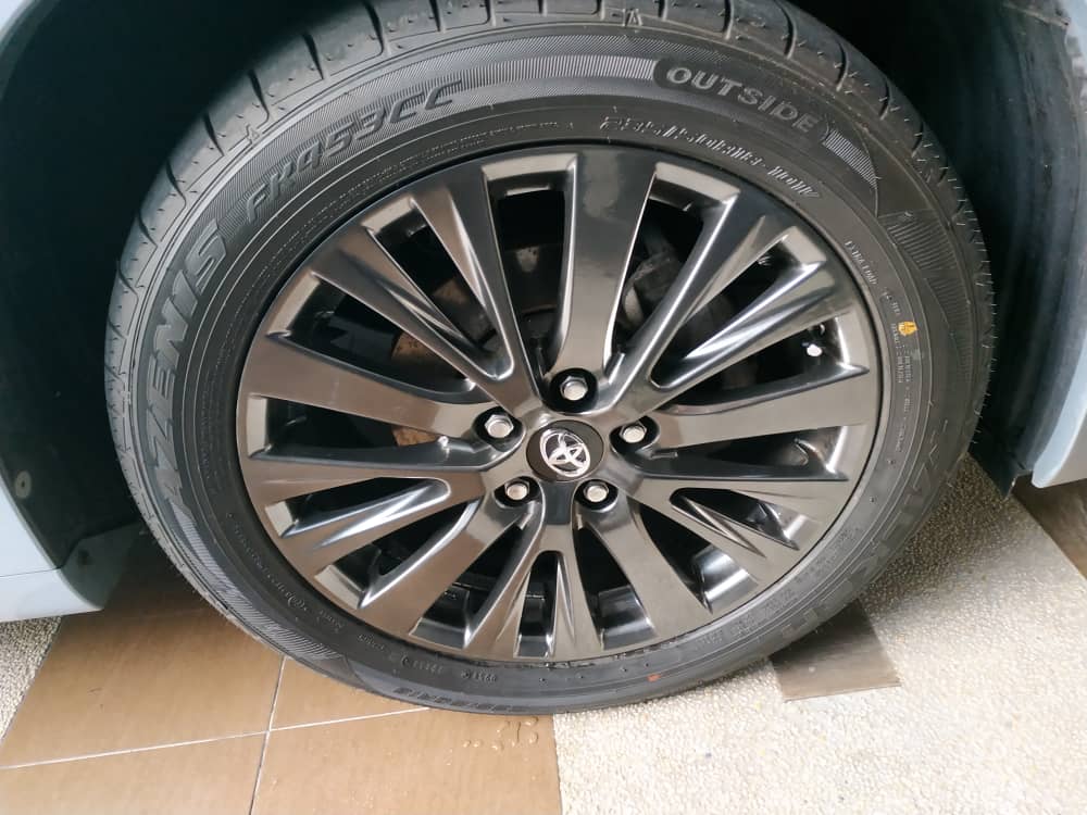 WebDC's Modding Hobbies.: Vellfire Hyper Black Rims on ANH20 Alphard