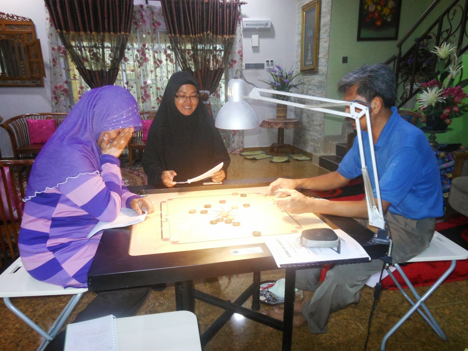 KOMUNITI KAROM ANTARABANGSA: SESI PENCERAHAN PERMAINAN KAROM ANTARABANGSA