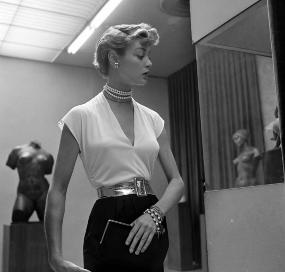 40 Stunning Black and White Photos of Jean Patchett, a Model Who Helped ...