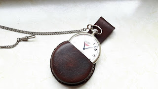 Henndler - handmade straps and bags: Vintage Pocket Watch Case Marathon