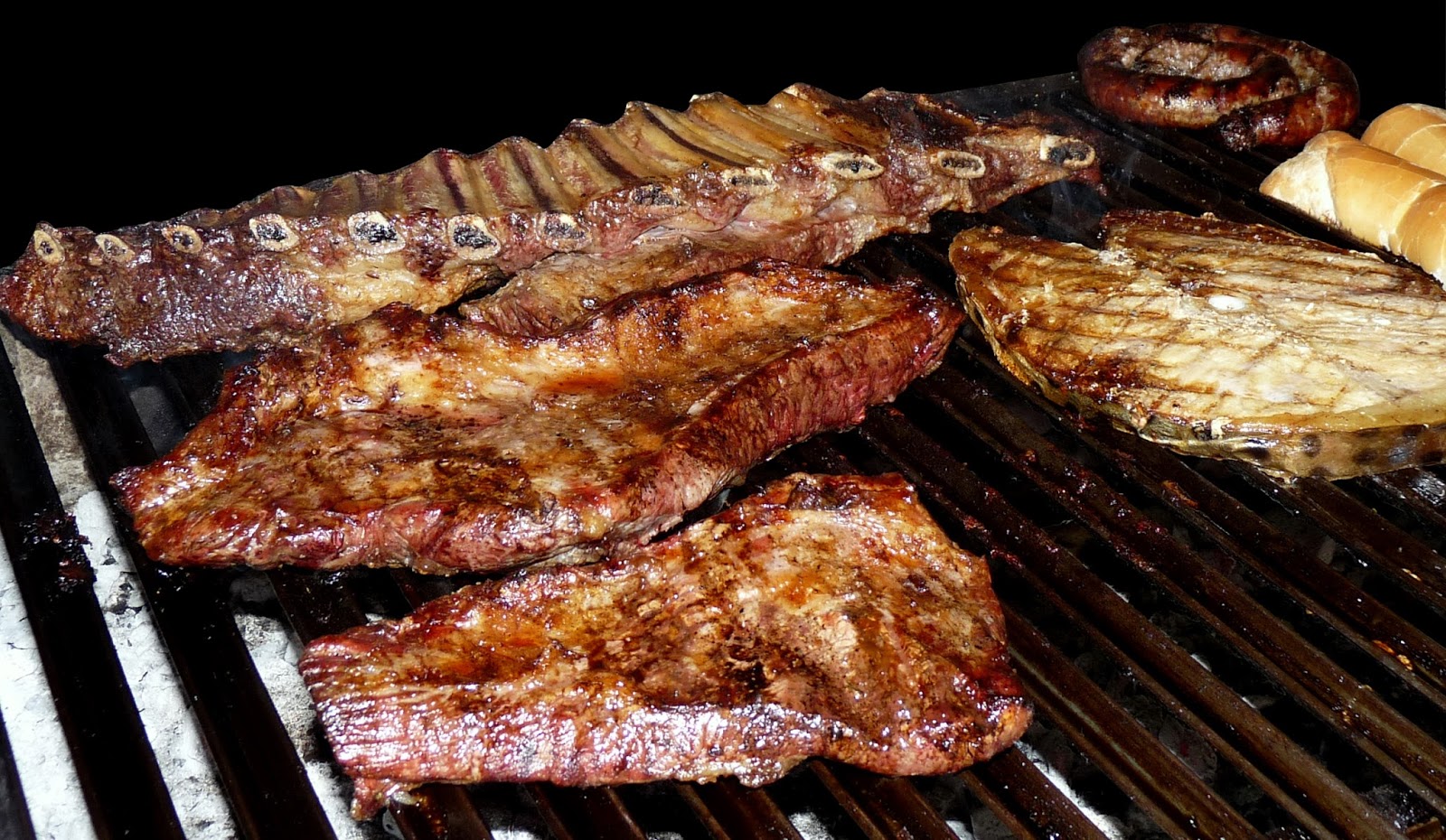 LA VACA NÓMADA: CARNES A LAS BRASAS Y BOCADILLOS