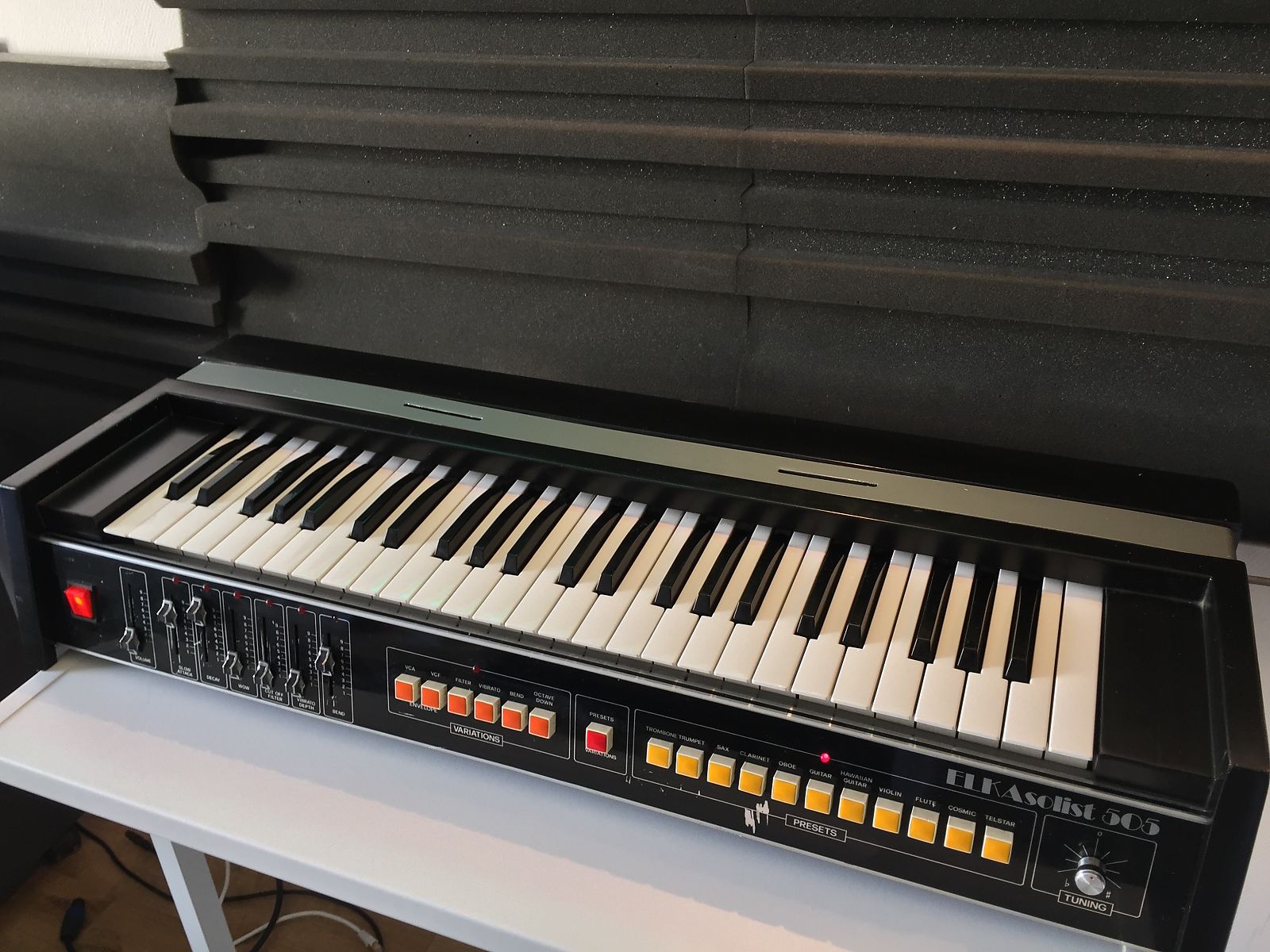 MATRIXSYNTH: ELKA Soloist 505 monophonic Italian synth