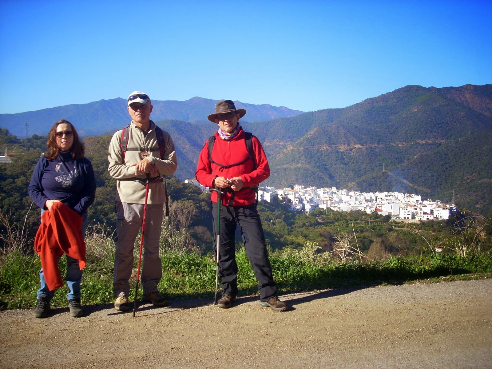 LAS RUTAS DE SENDERICU C. D.: Senderismo en Málaga: Ruta desde Istán al ...