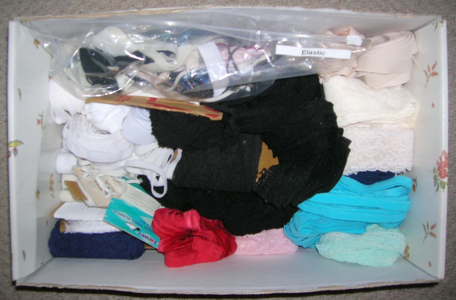 Sew Ruthie Style: The elastic box