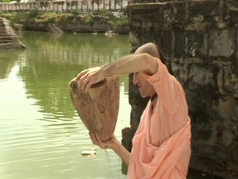 Servant of the Servant: Floating stones at Rama Kund in Rameswaram ...