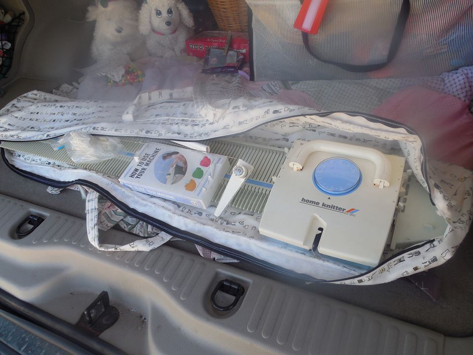 Machine-Knitting' Boo